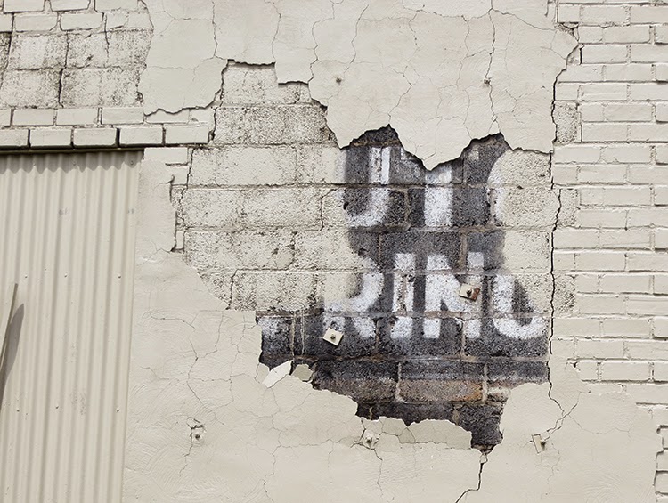 MA Illustration: Ghost Typography