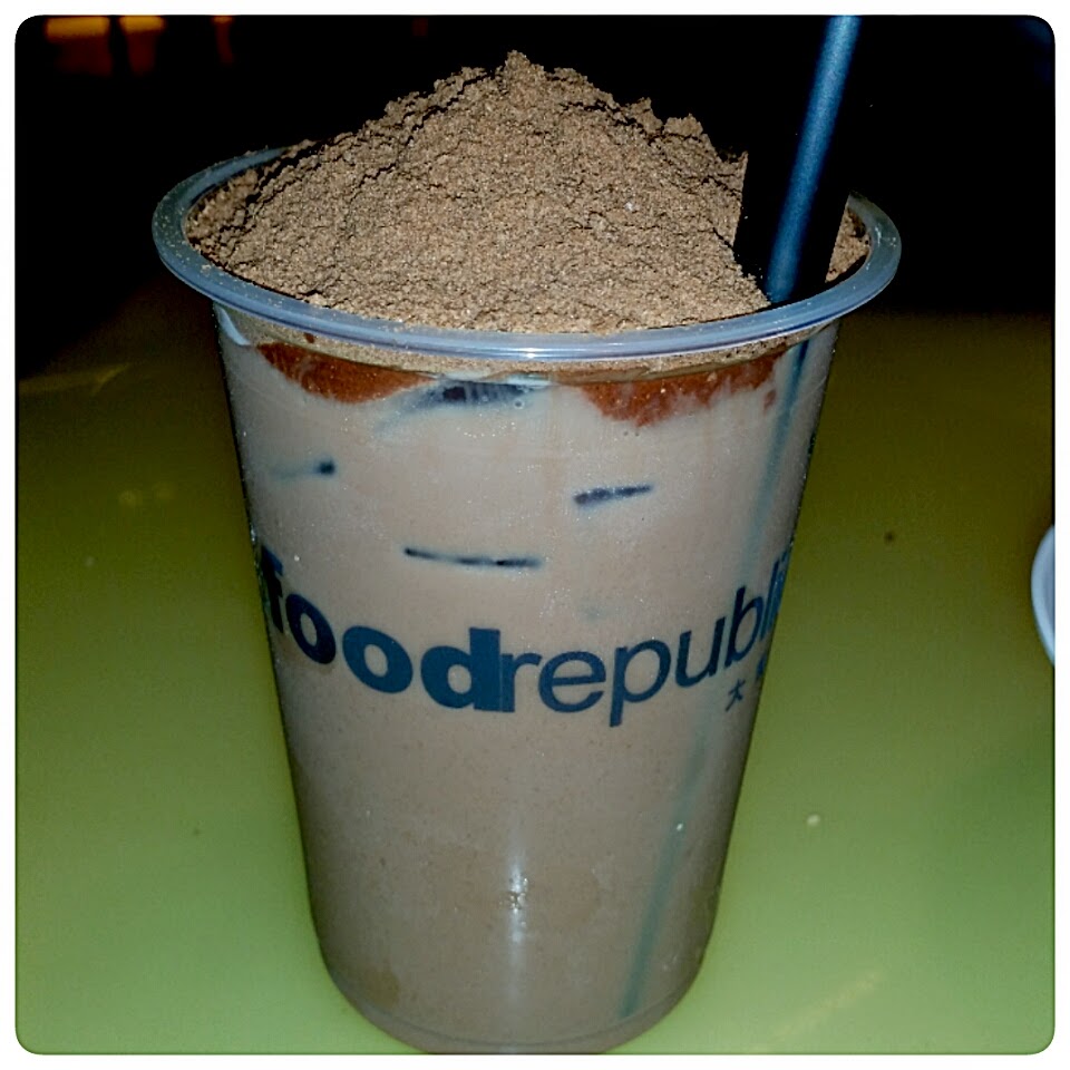 Chooyaya Secret Garden : Air Milo Dinasor