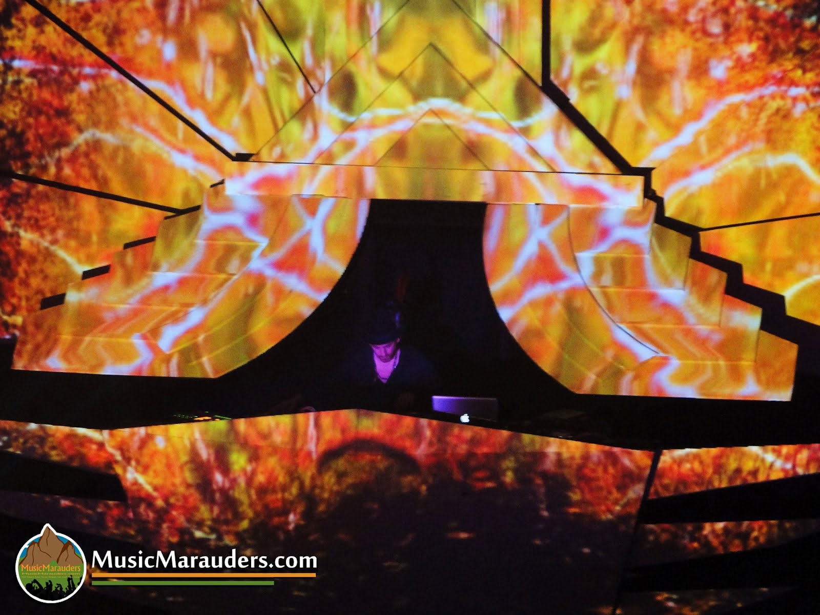 Shpongle (Simon Posford) "Masquerade" 4.7.12