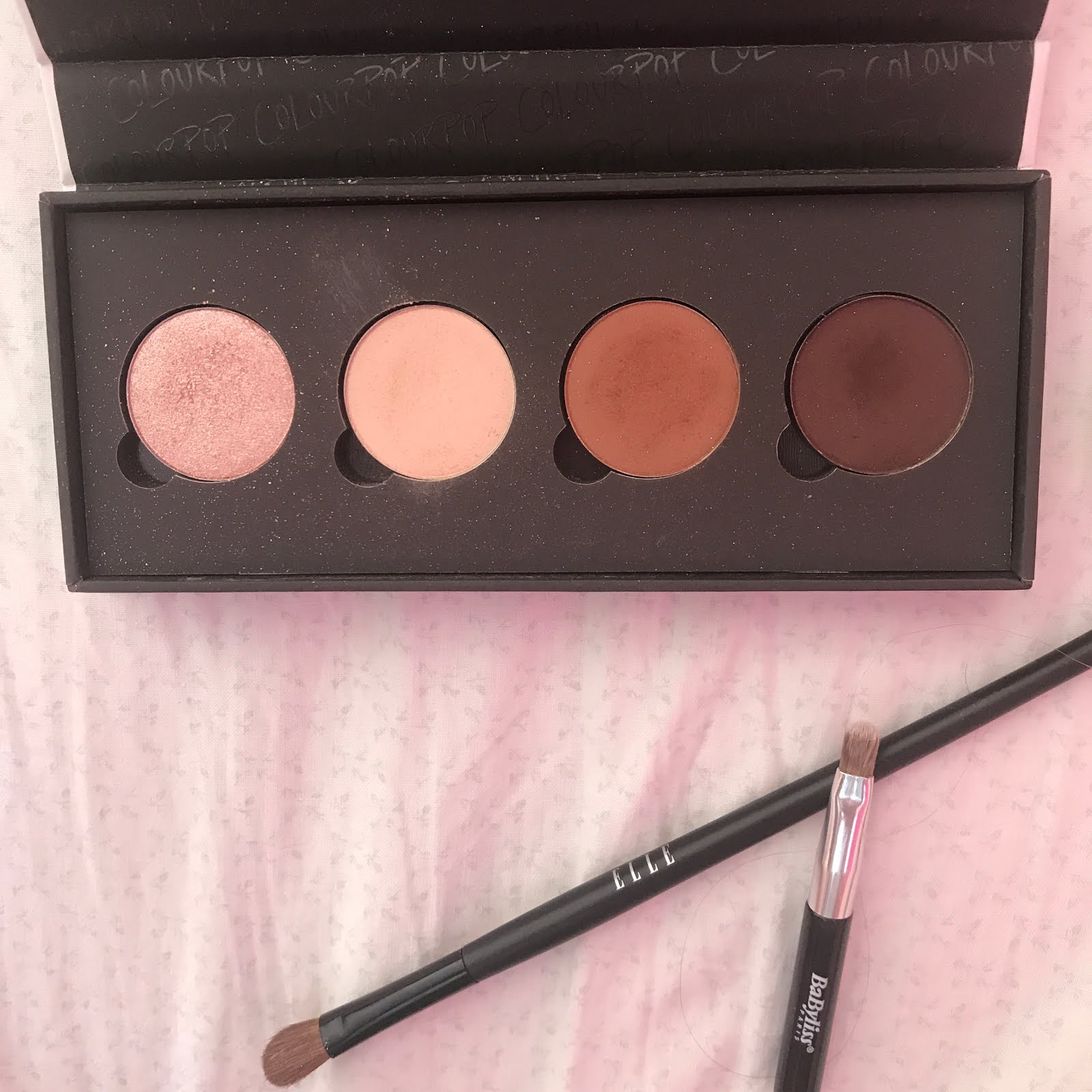 The [not so] girly girl: Review | COLOUP POP Chic-y Palette