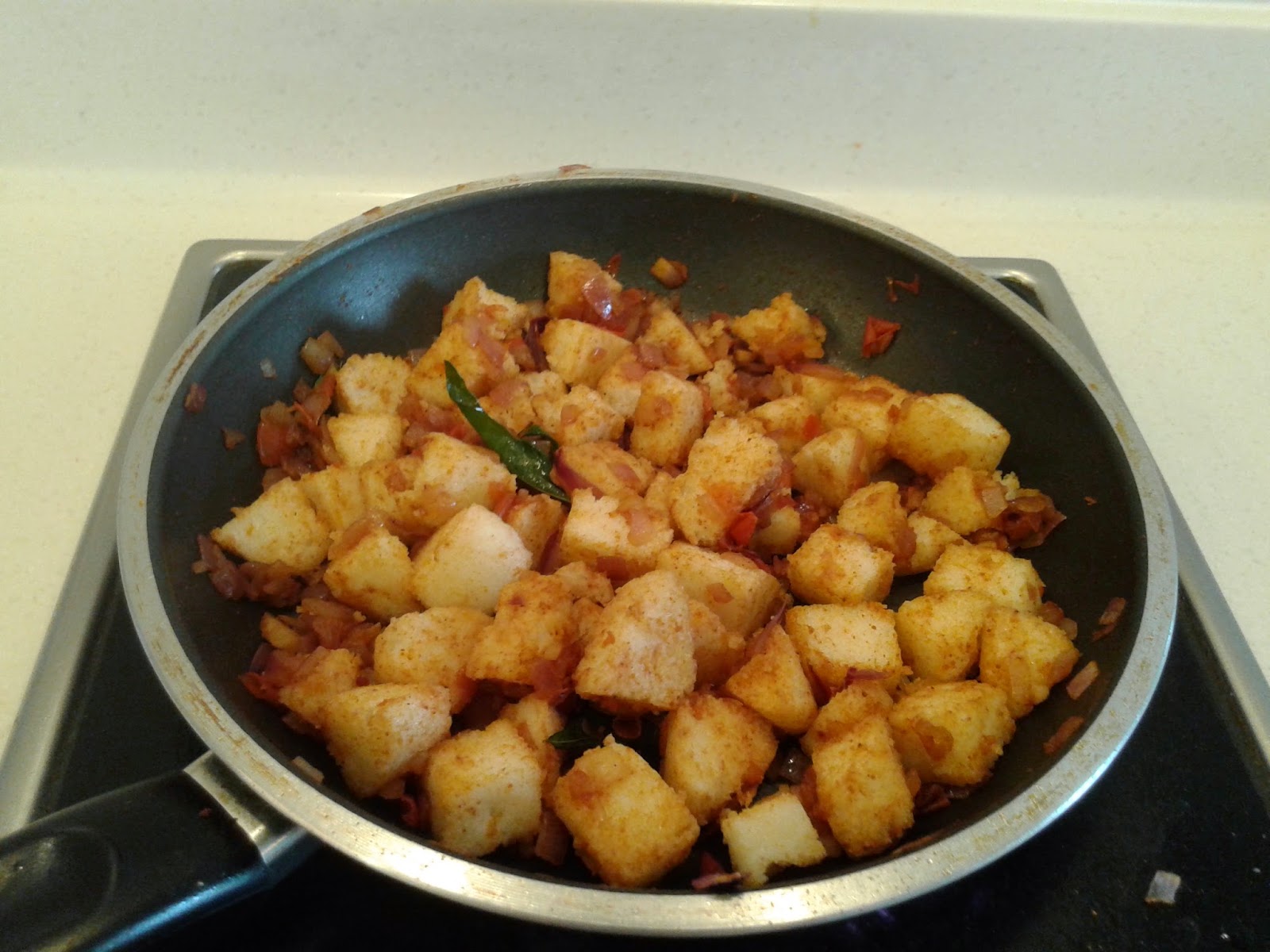 Meenu's Kitchen : SPICY IDLY