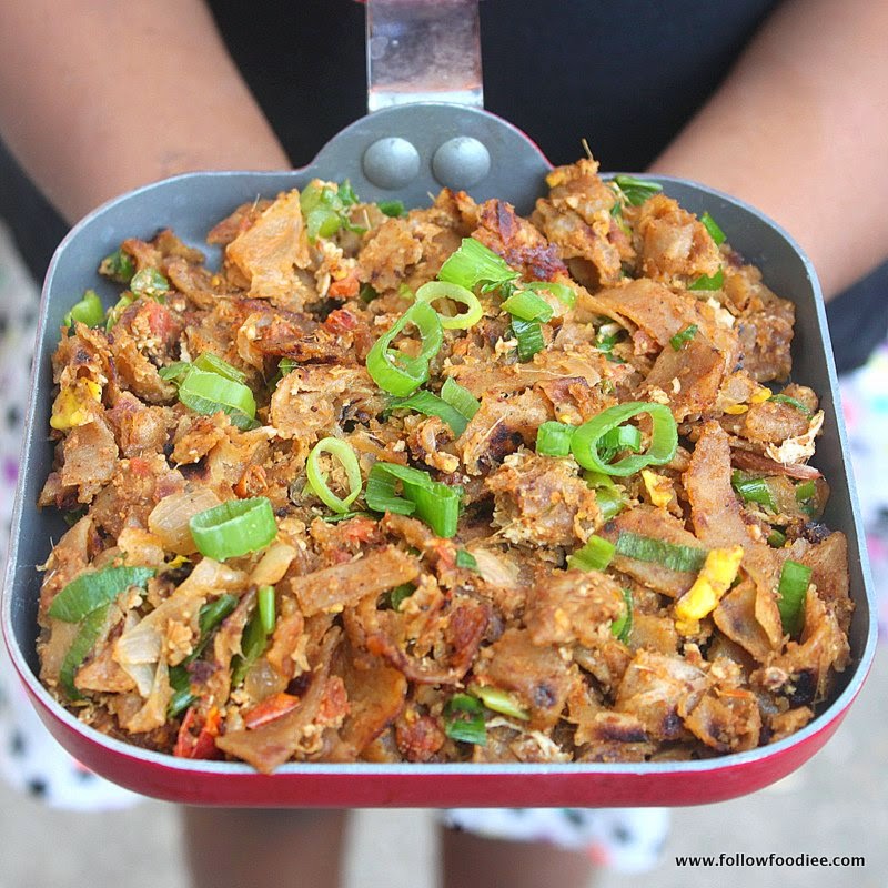 Follow foodie: KOTHU ROTI | HOW TO MAKE KOTHU CHAPATI | MUTTAI KOTHU ...