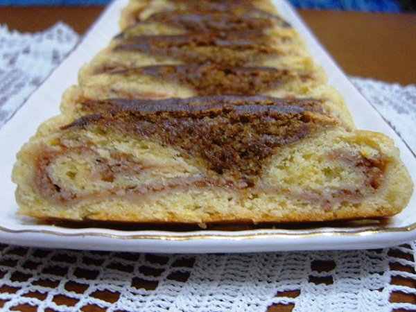 Začarana kuhinjica: Dedini brkovi