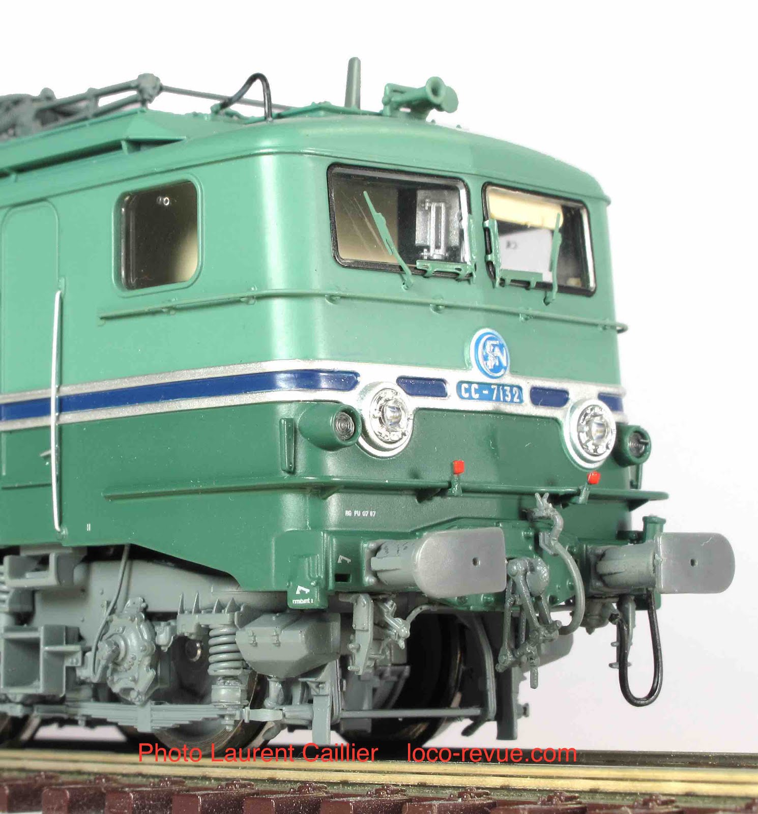 Loco-Revue: CC 7100 REE : les premières machines sont là