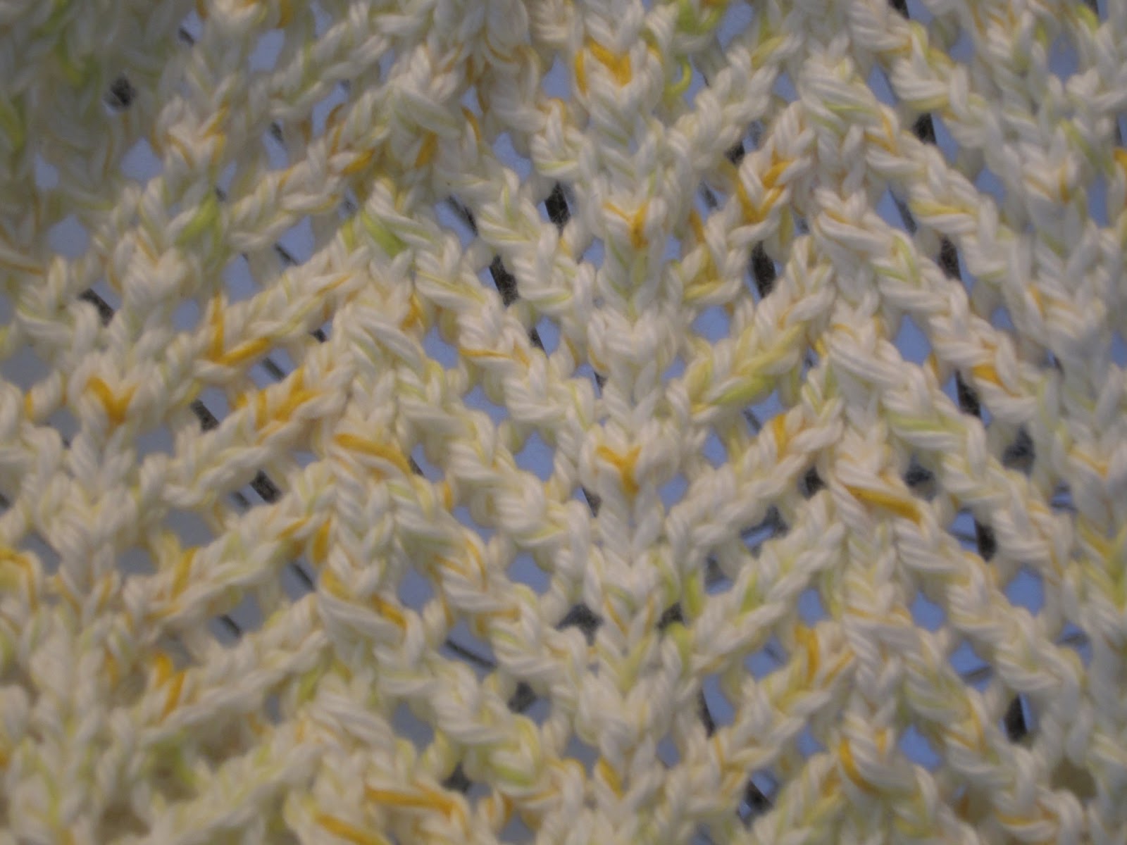 Balls to the Walls Knits: Arrowhead Lace Cowl