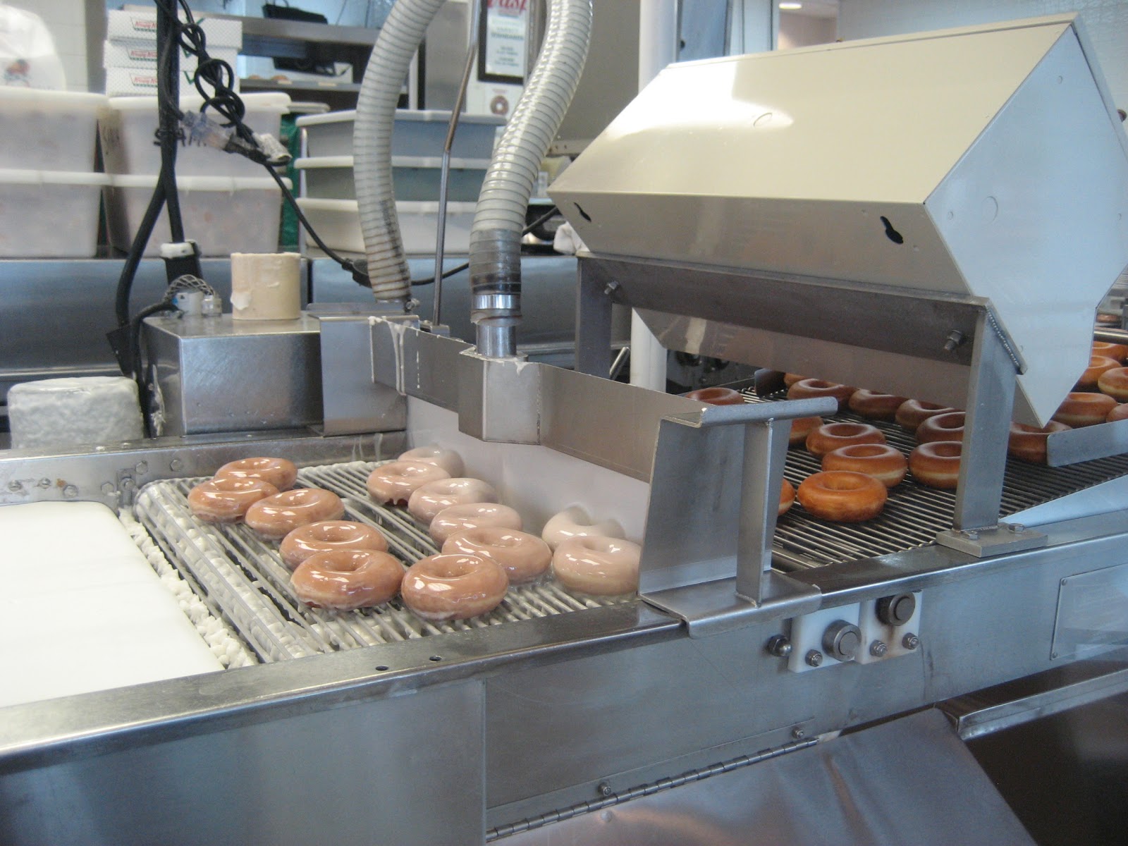It's A Haigood Life!: Krispy Kreme Doughnut Factory!