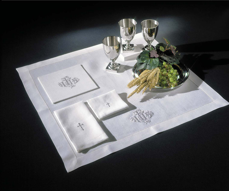 Details in Design: Affordable, High-Quality Traditional Linens ...