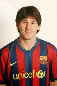 LIONEL MESSI - O BLOG OFICIAL: #SEÇÃOPERFIS 6 - Messi tirando uma foto ...