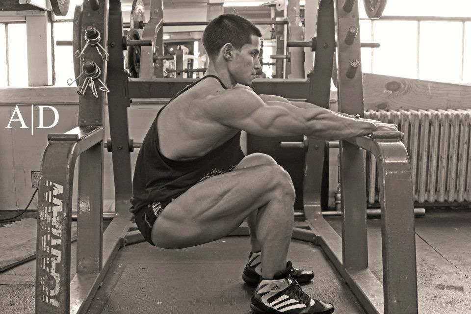 Daily Bodybuilding Motivation: Julian Navarro - 22 yr old Collegiate ...