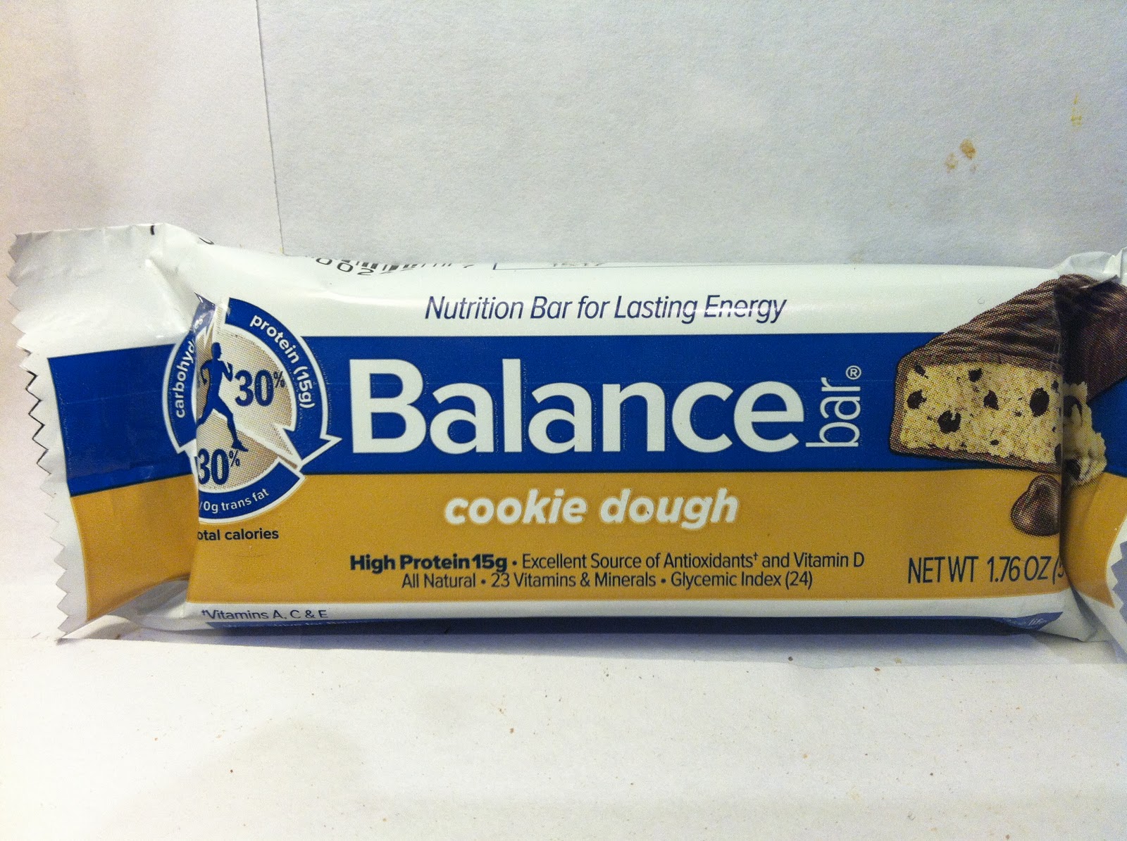 Crazy Food Dude: Review: Balance Bar Cookie Dough Bar