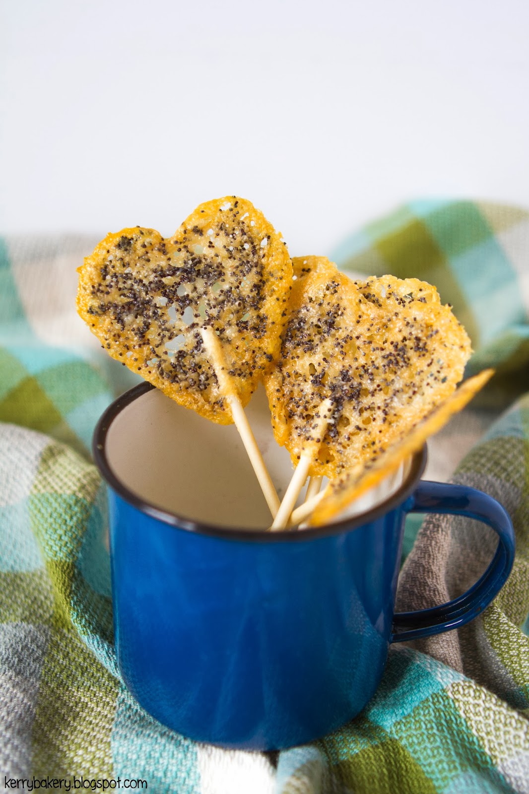 Kerry's Bakery: PARMESAN AND POPPY SEED LOLLIPOPS