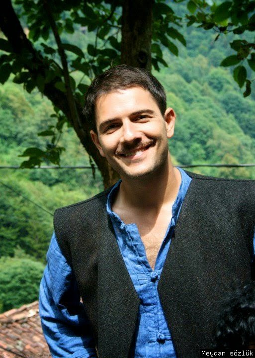 Kenan Ece Kimdir ? Resimleri Küçük Ağa dizi Oyuncuları | TrPress