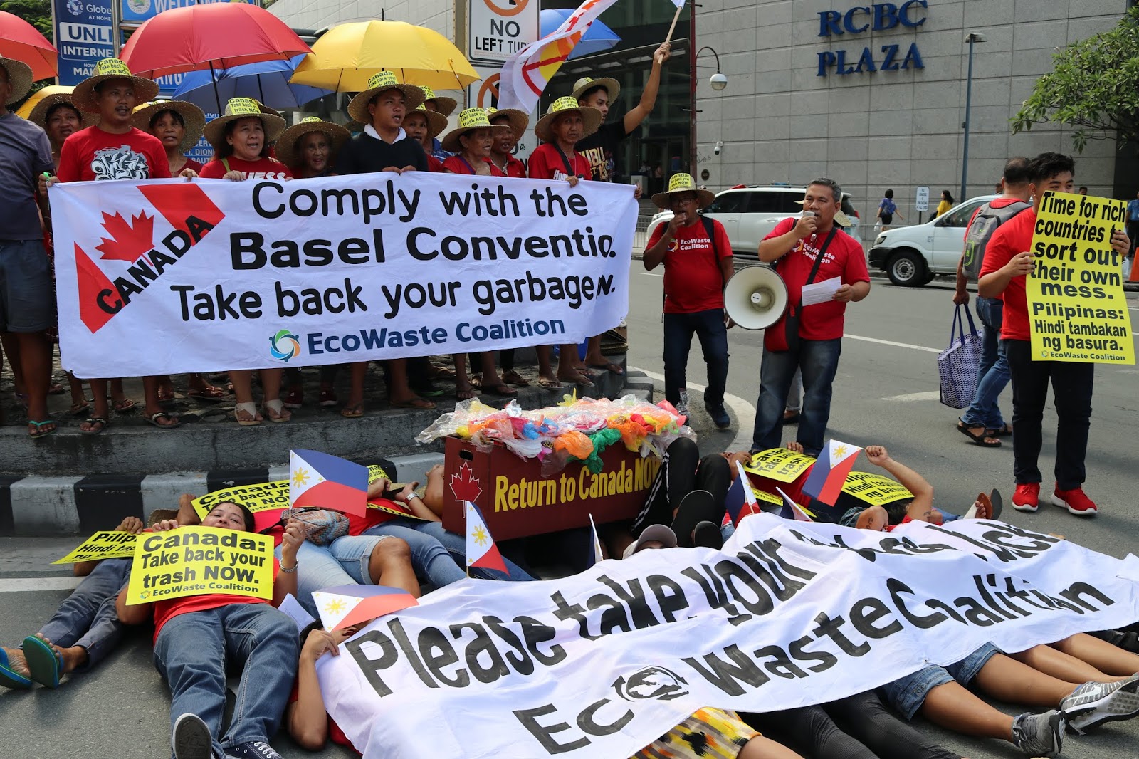 Environmental Activists Step Up Protest over Unreturned Garbage from Canada