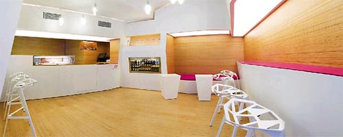 MINIMALIS INTERIOR FOR MODERN SMALL RESTAURANT DESIGN