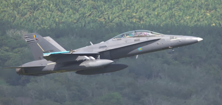 Malaysian Support The Troops: MORE RMAF F/A-18D M45-01 and M45-08 GBU ...