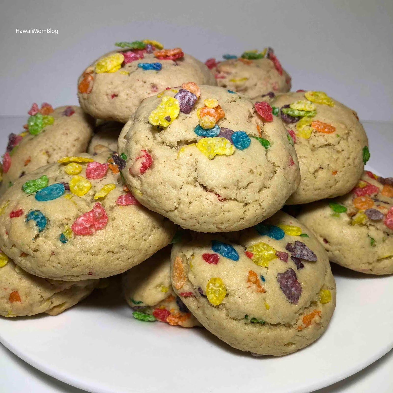 Hawaii Mom Blog: Fruity Pebbles Cookies