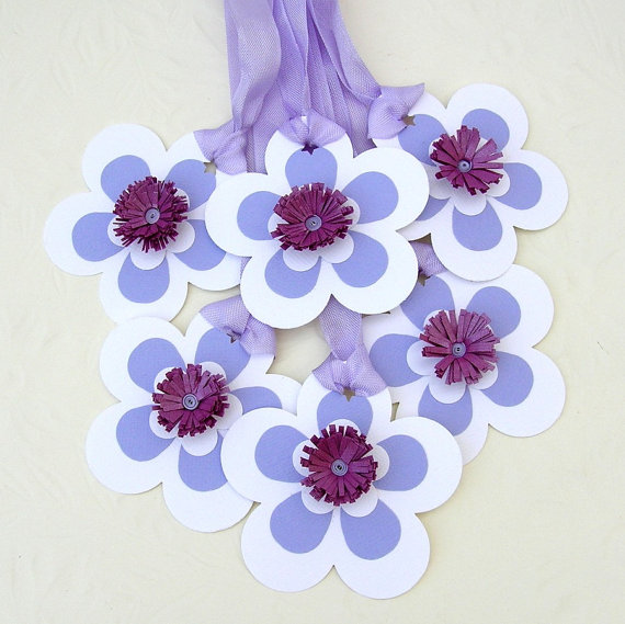 Meryem Uzerli: Chart Paper Decoration Ideas