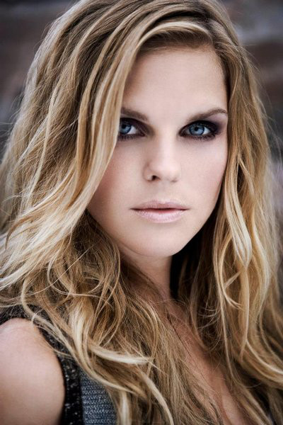 Zona Rock Dan Metal : ANA JOHNSON