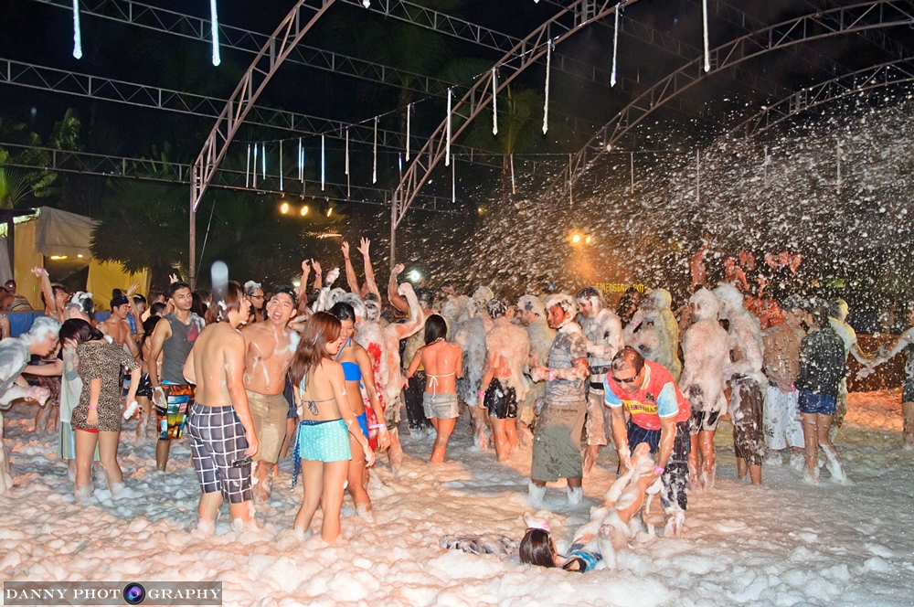 Sentosa Siloso Beach Party Countdown 2013 ~ Danny Tan Photography