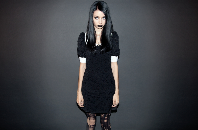 White Raven: Felice Fawn