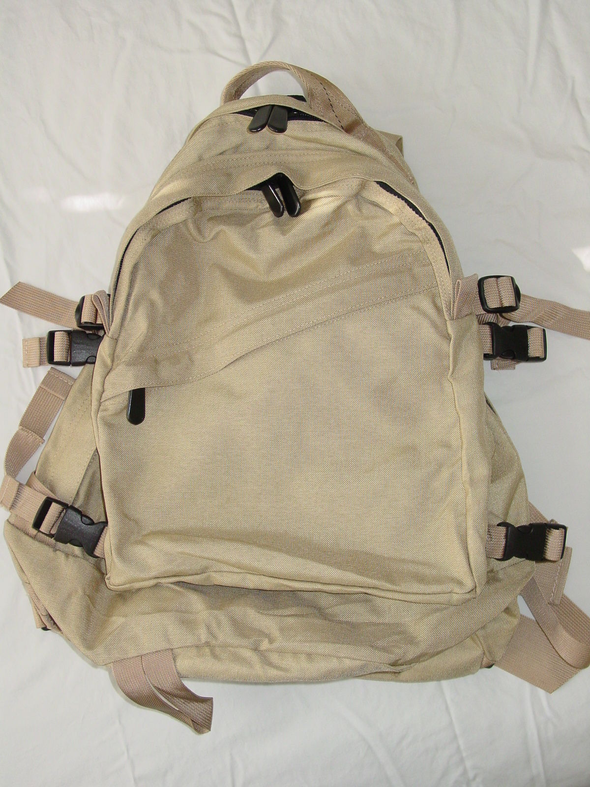 Webbingbabel: BlackHawk Industries Early Generation 3-Day Assault Backpack