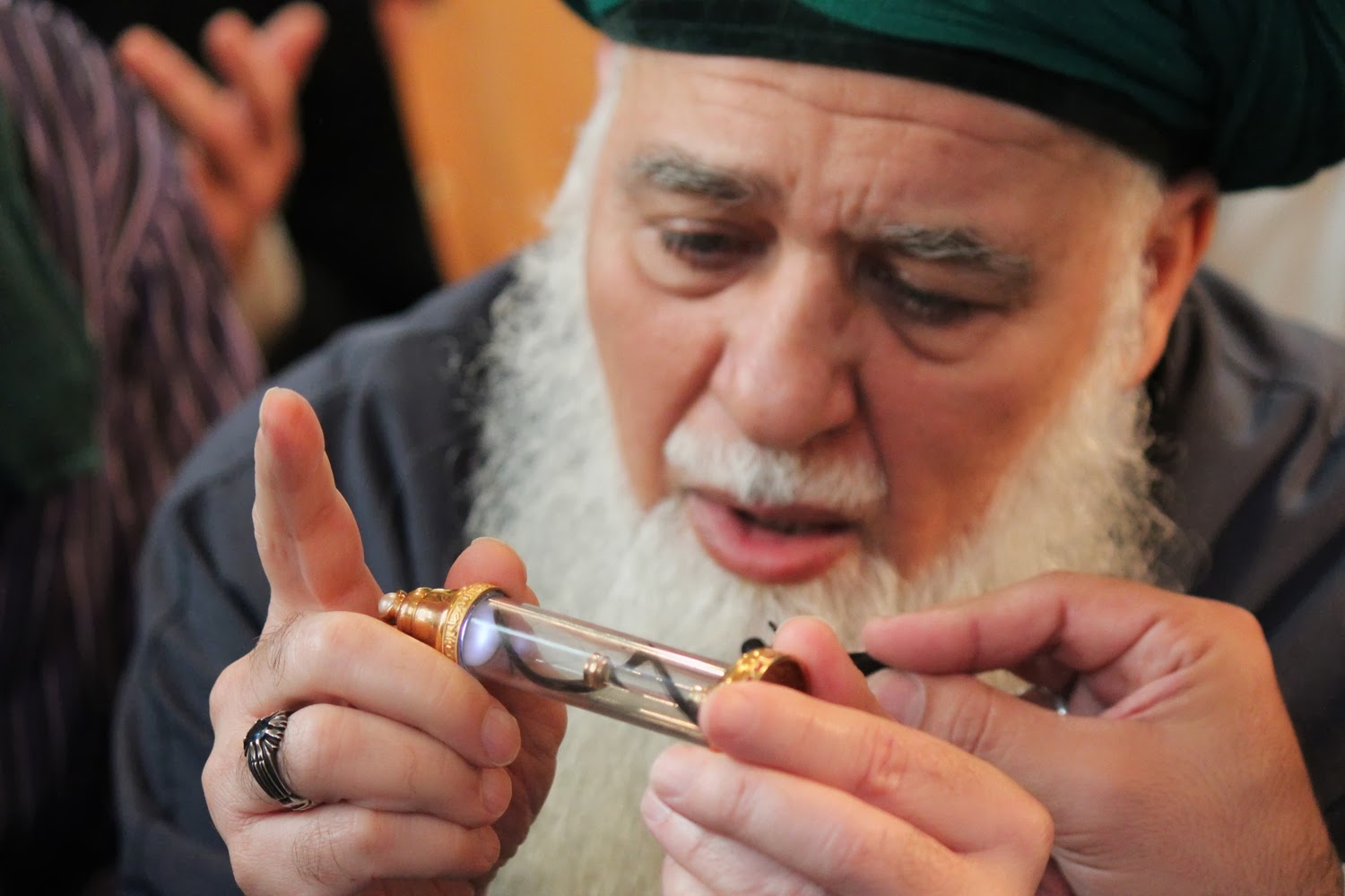 Sejarah Tentang Rambut Suci Nabi Tercinta Muhammad (saw) | Mistikus Cinta