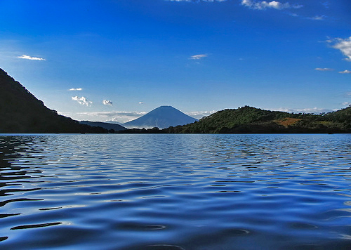 El Salvador: Laguna Olomega y su atractivo turístico