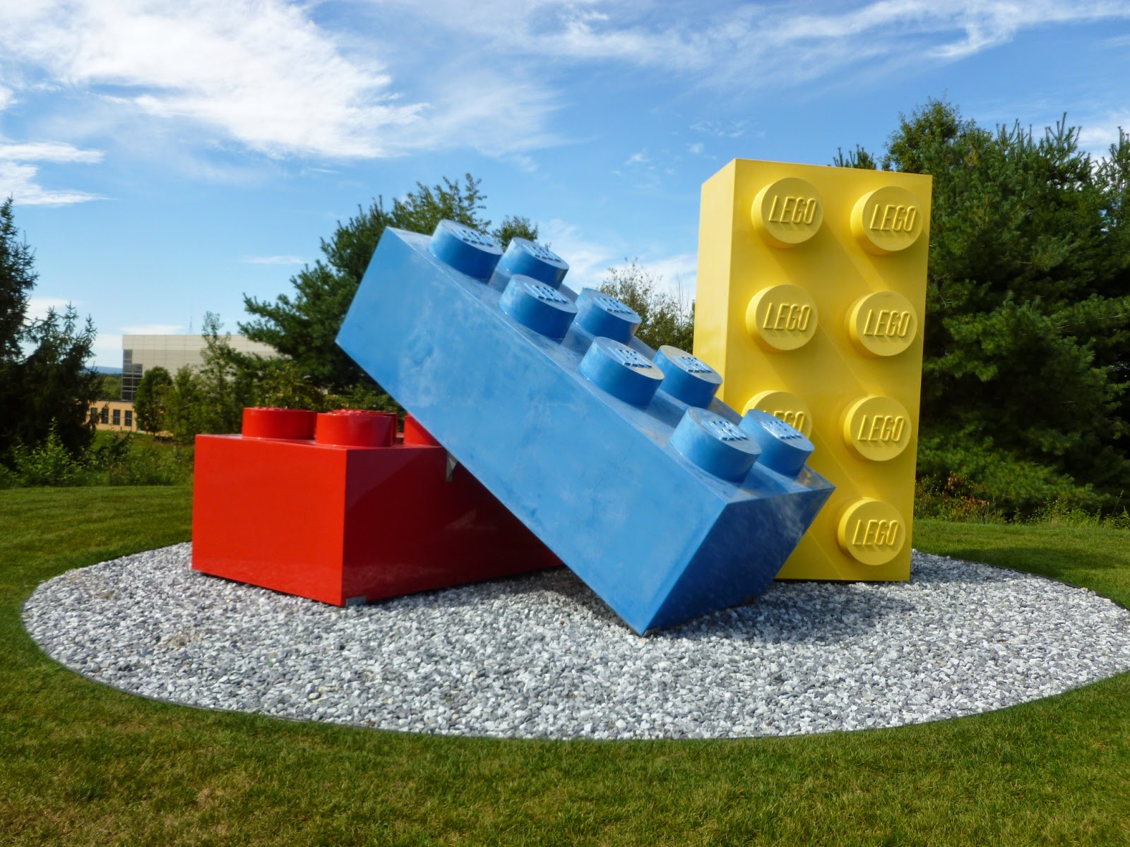 Photo-ops: Roadside Attractions: Giant Legos - Enfield, CT