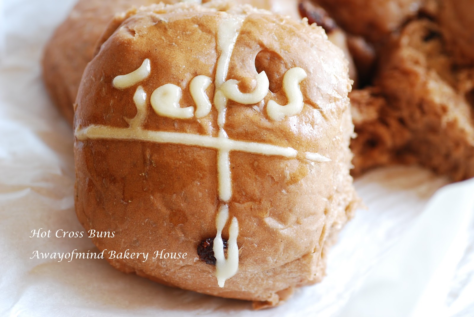Awayofmind Bakery House: Hot Cross Buns (65C Water Roux / Tangzhong Method)