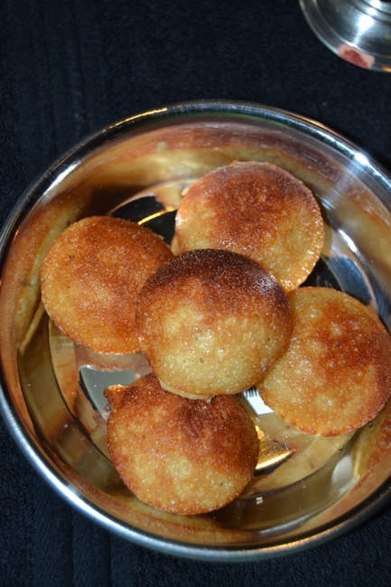 Vaniensamayalarai: Nei Appam Karthigai Deepam Special Recipe