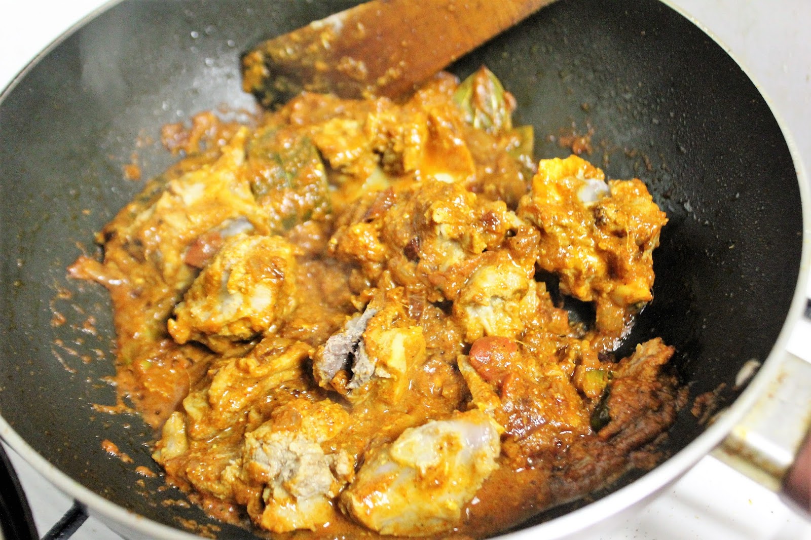 Bethica's Kitchen Flavours: Dindigul Thalapakatti Mutton Biryani