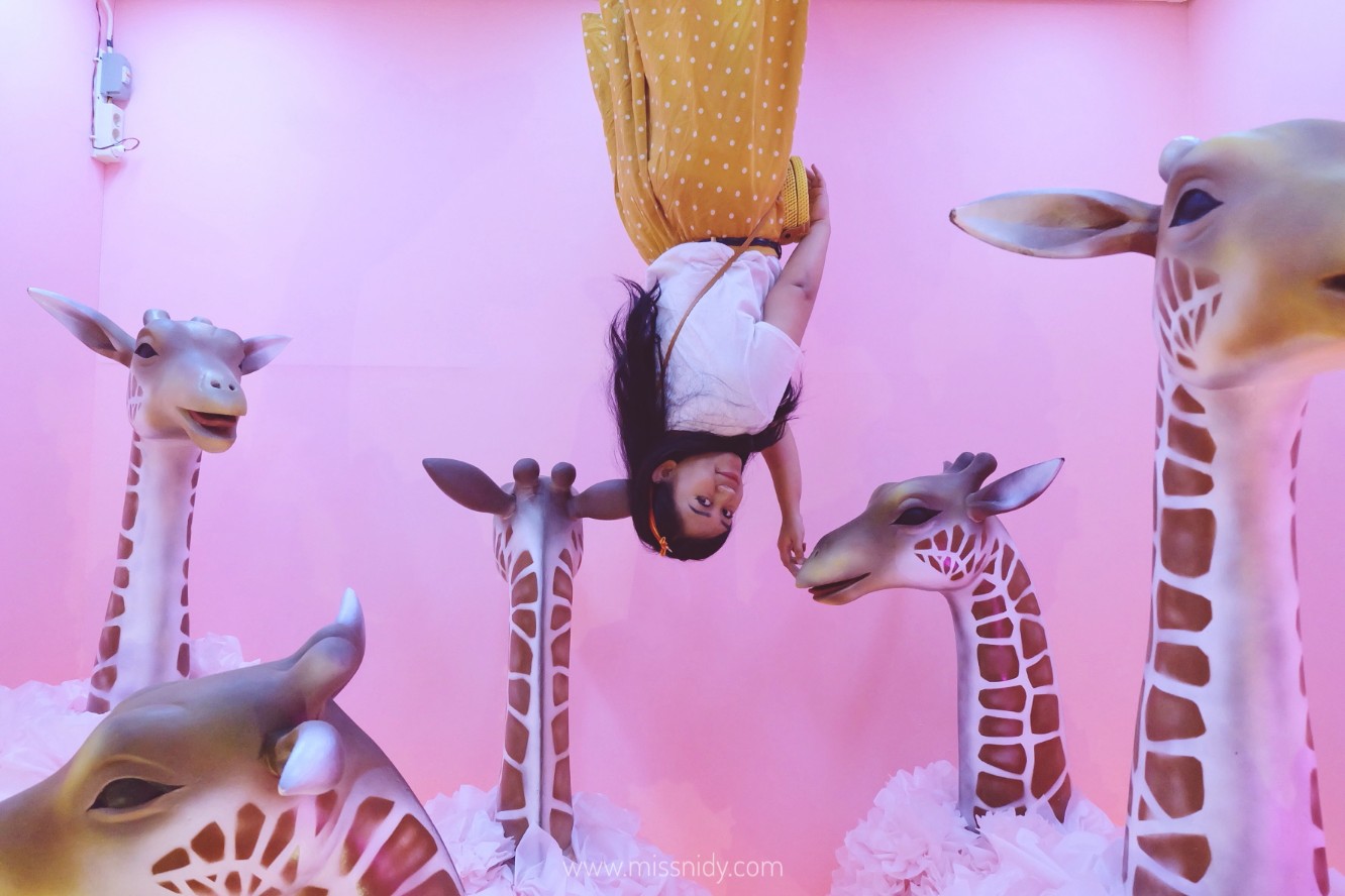 Haluu World - Sebuah Pameran Instagramable