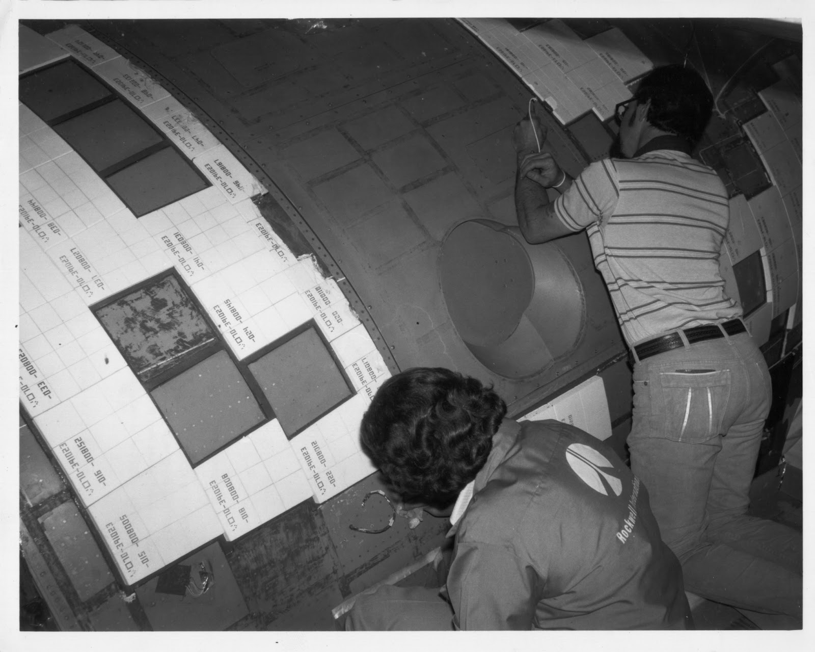 My Space Museum: Space Shuttle Columbia strap and construction photos