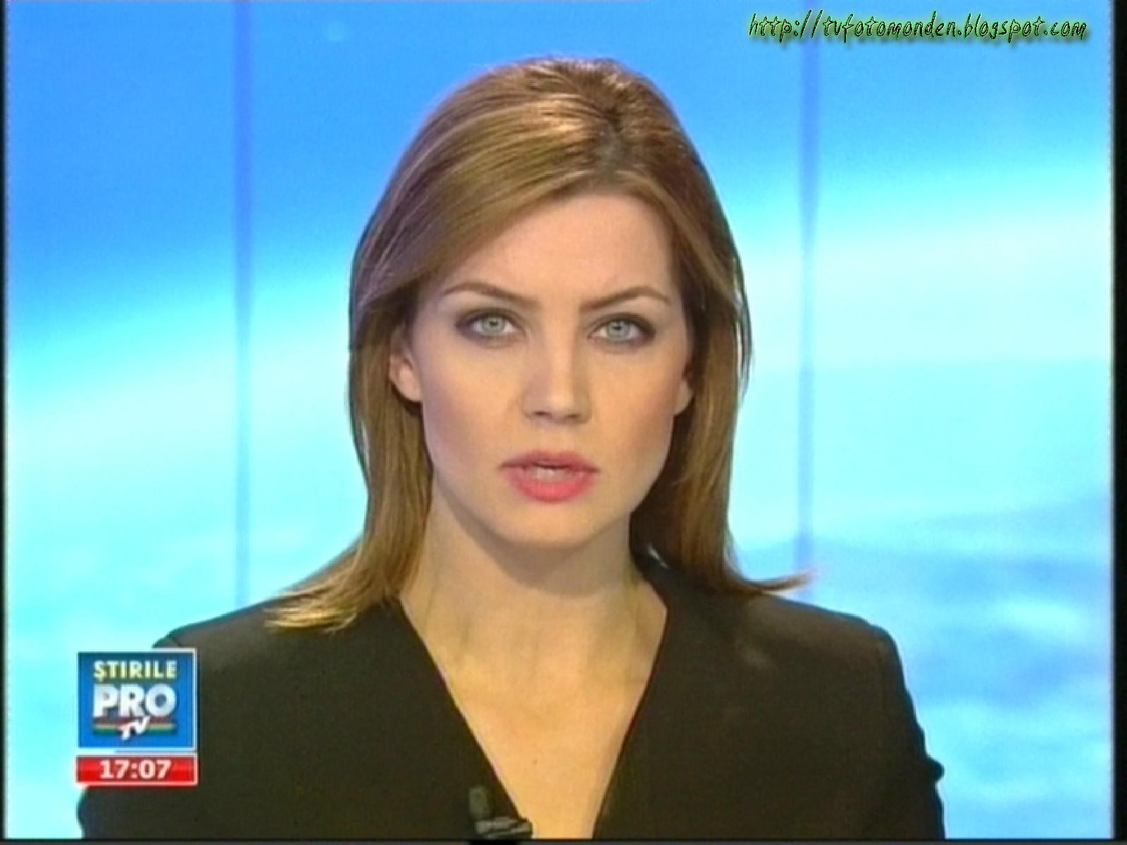 tv foto monden: Monica Dascalu, fermecatoarea prezentatoare a stirilor ...