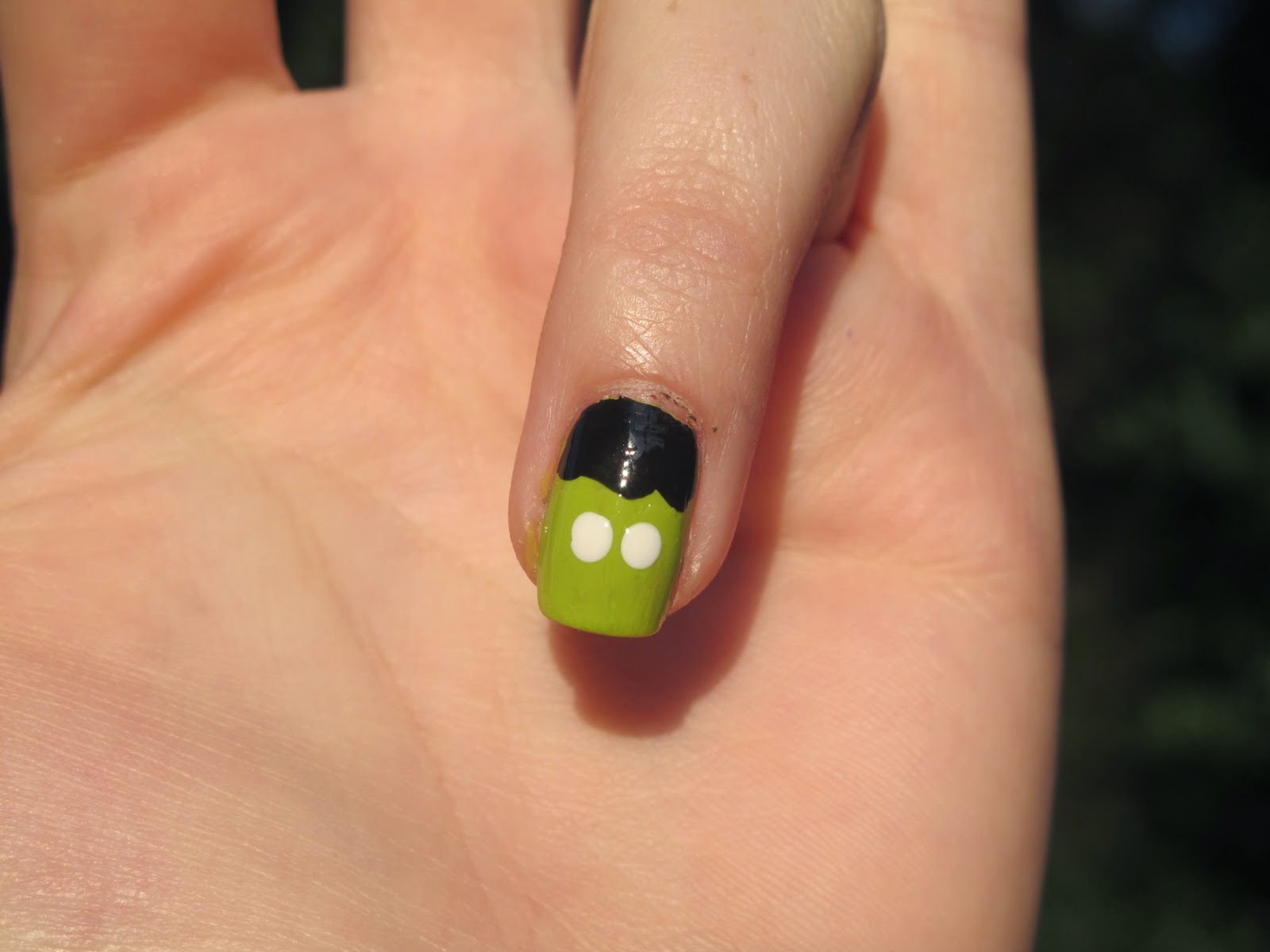 Handkrafted Nails: Frankenstein Nails