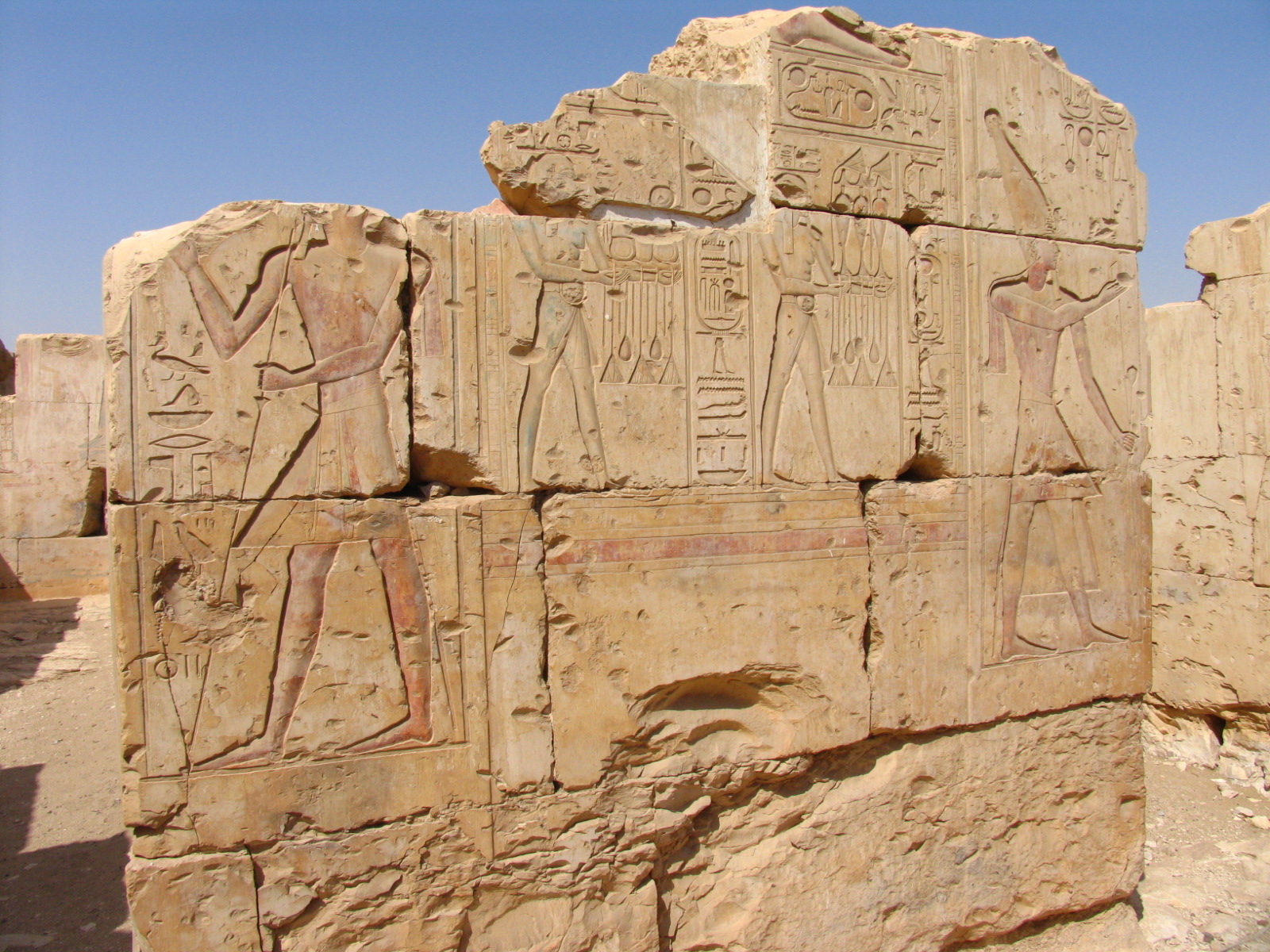 TRAS LA MIRADA DE ISADORA: Templo de Ramsés II en Abydos; 3ª parte