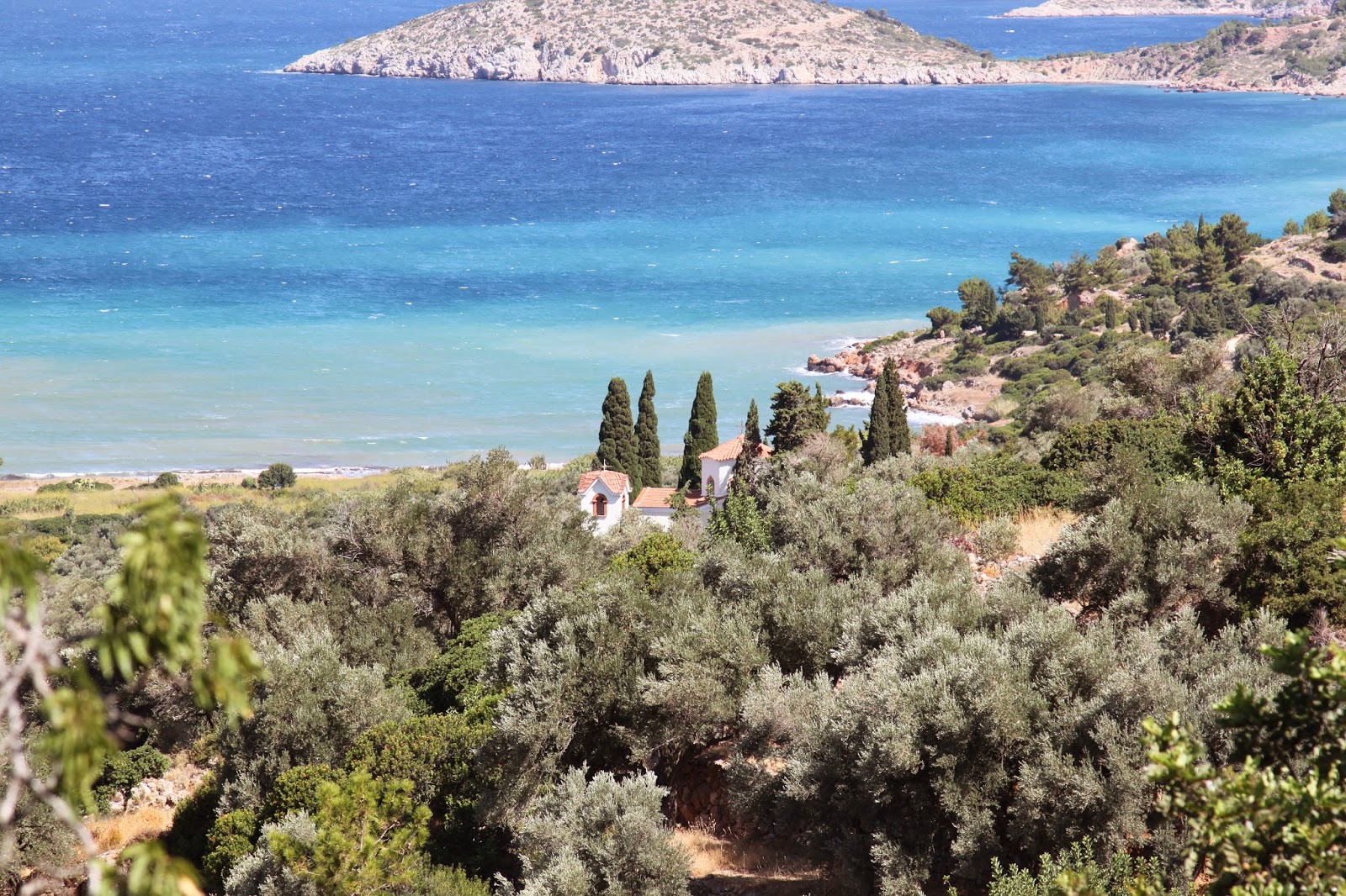 Ο ΣΥΝΤΑΞΙΟΥΧΟΣ: ΤΟΠΙΑ