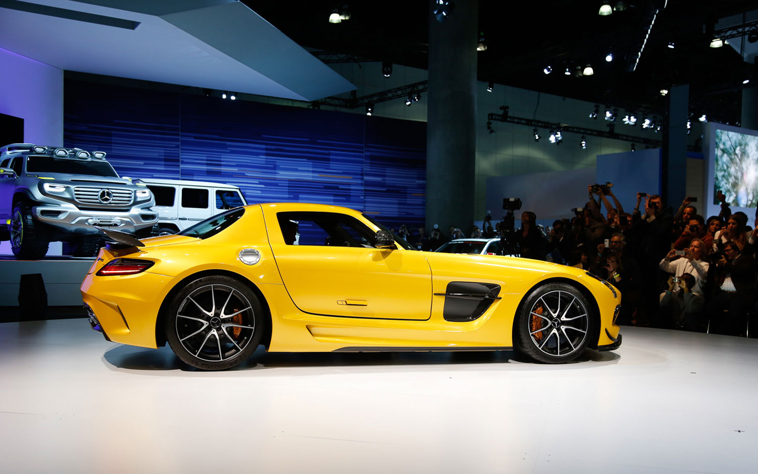 Cars Model 2013 2014: 2014 Mercedes-Benz SLS AMG Black Series