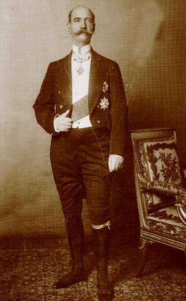 LA FAMILIA REAL GRIEGA: EL REY JORGE I DE GRECIA