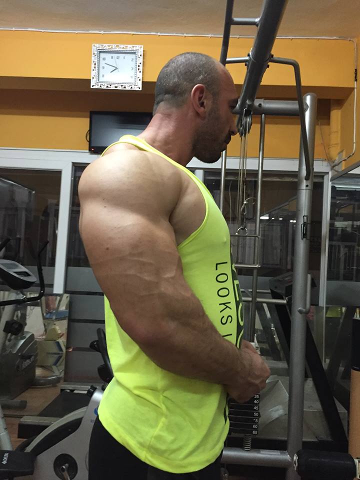 Muscle Lover: Turkish amateur bodybuilder Mahmut Şen