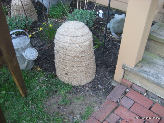 The Gingham Goose: Awesome Cement Bee Skeps