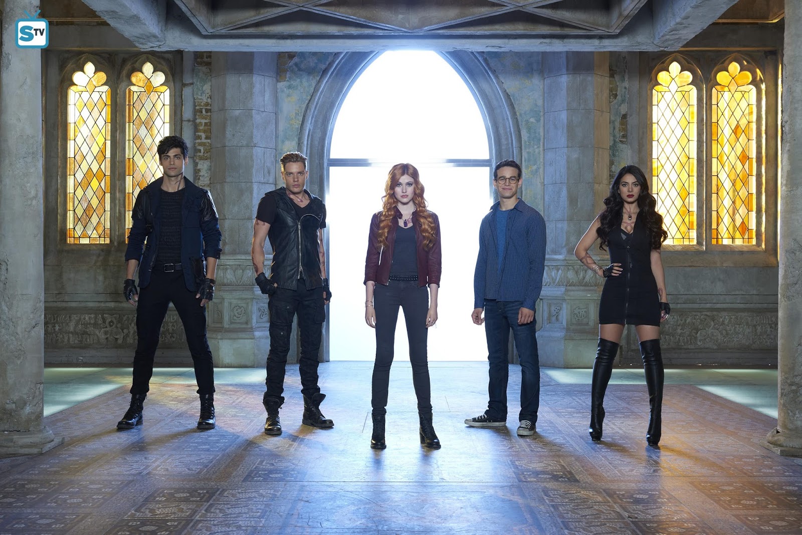 Primeiras Impressões: Shadowhunters-Entrelinhas
