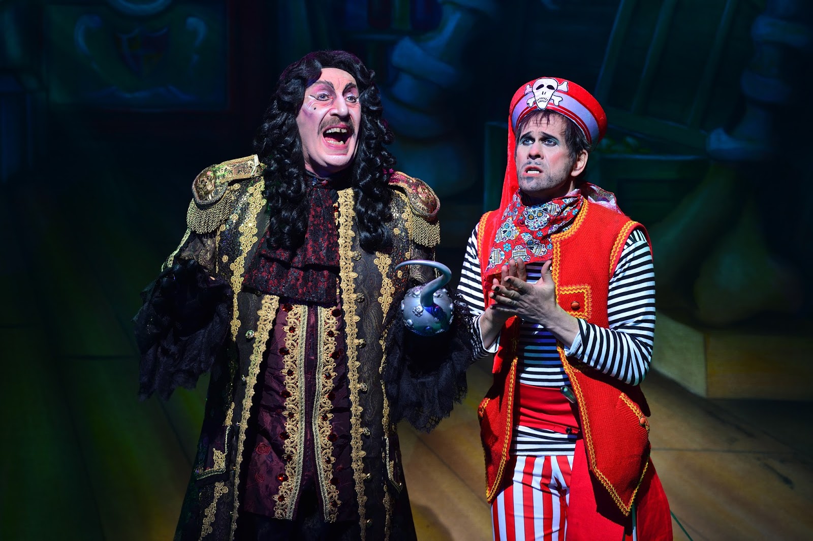North East Theatre Guide: REVIEW: Peter Pan at Newcastle Theatre Royal