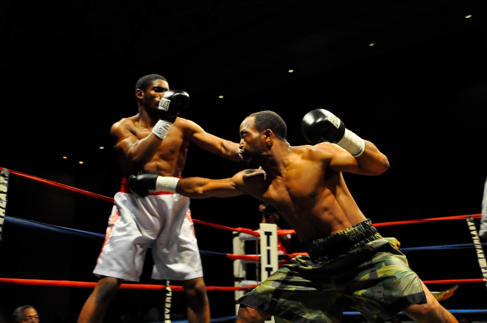 Boxing Along The Beltway: Reed Wins By Unanimous Decision!