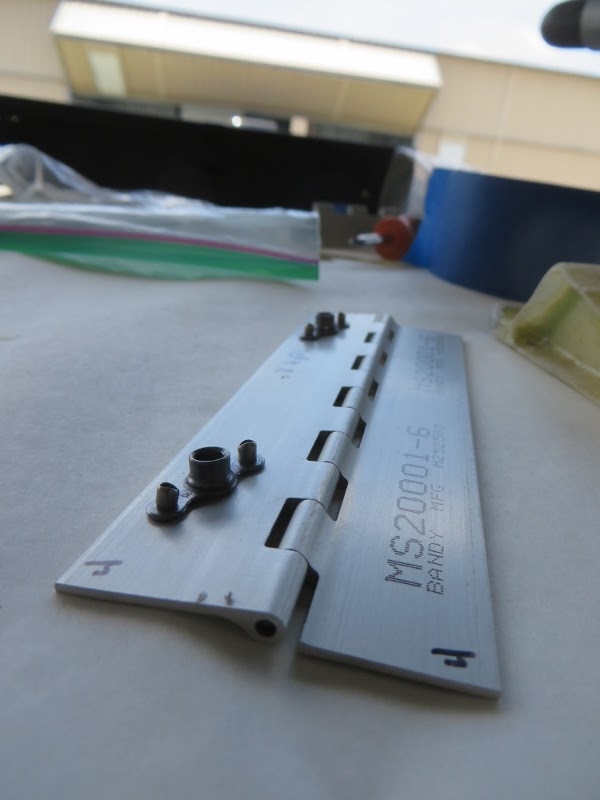The Long EZ Build: Aileron hinges and install