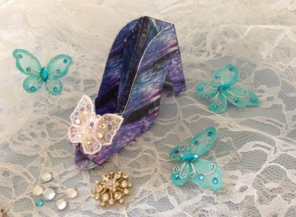 MOMMY BLOG EXPERT: Cinderella Printable Slipper Craft Celebrates ...