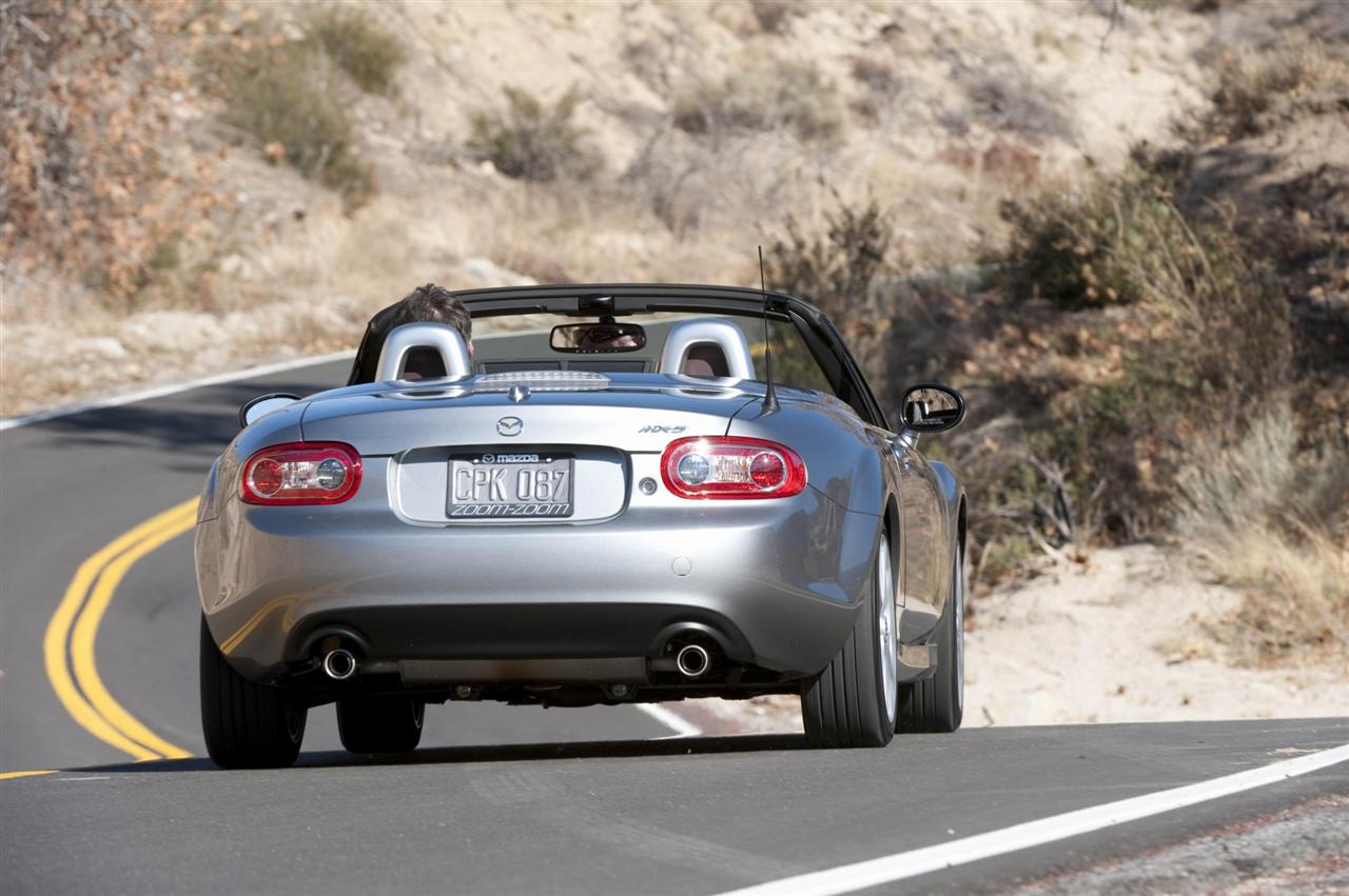 Sports Car Collection: 2011 Mazda MX-5 Miata Pictures