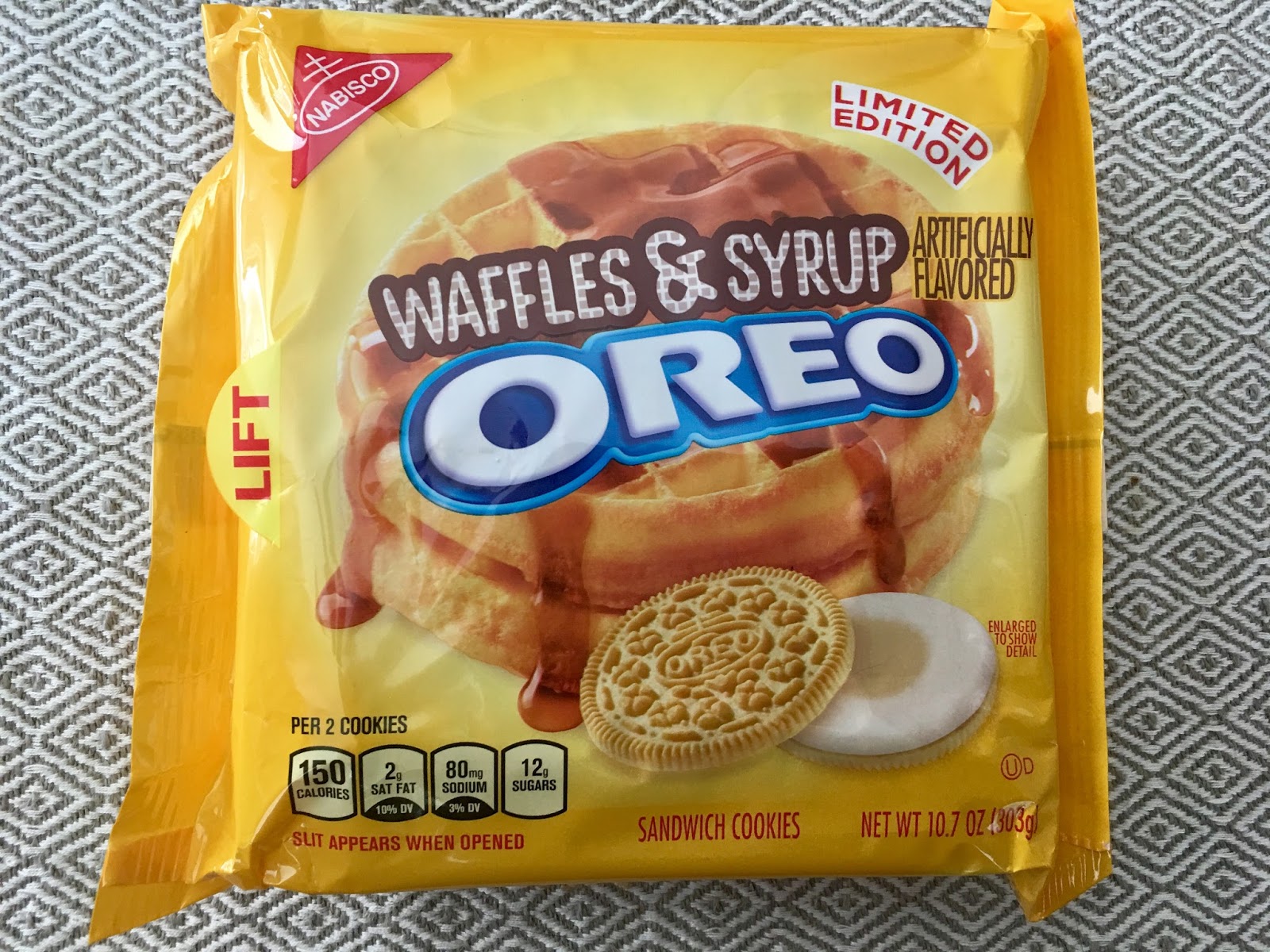 Waffles & Syrup Oreo