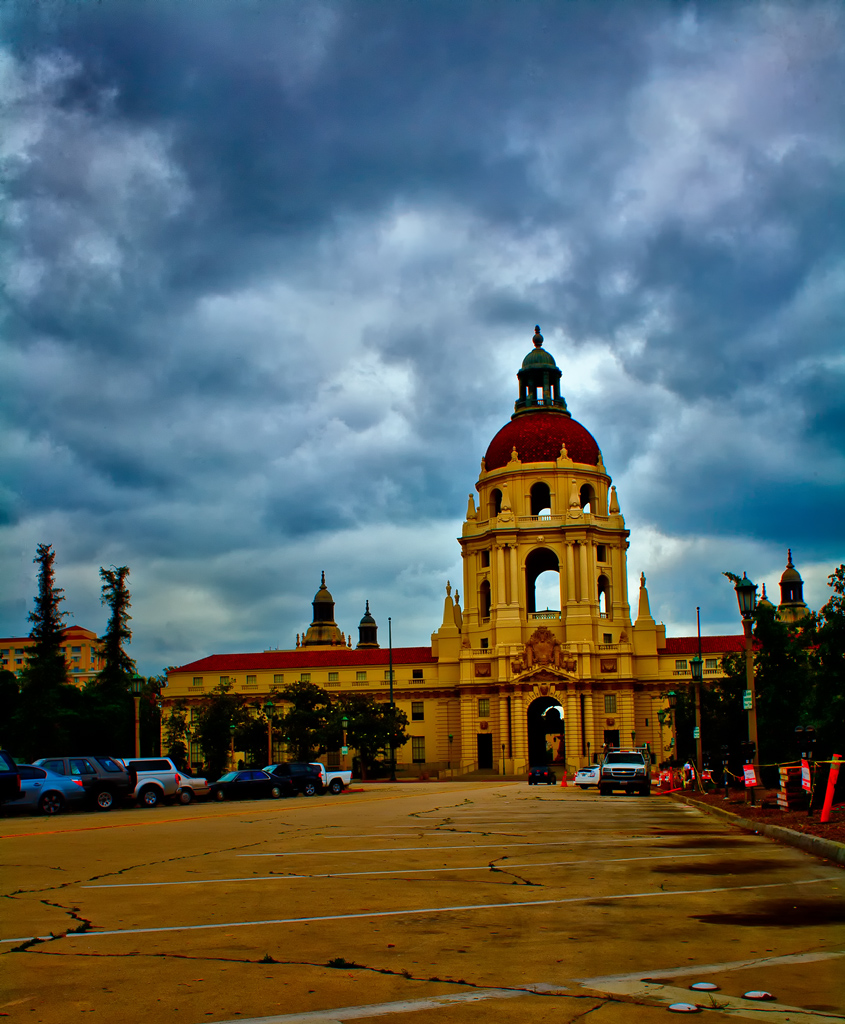 observations : Hanging Out Old Town Pasadena