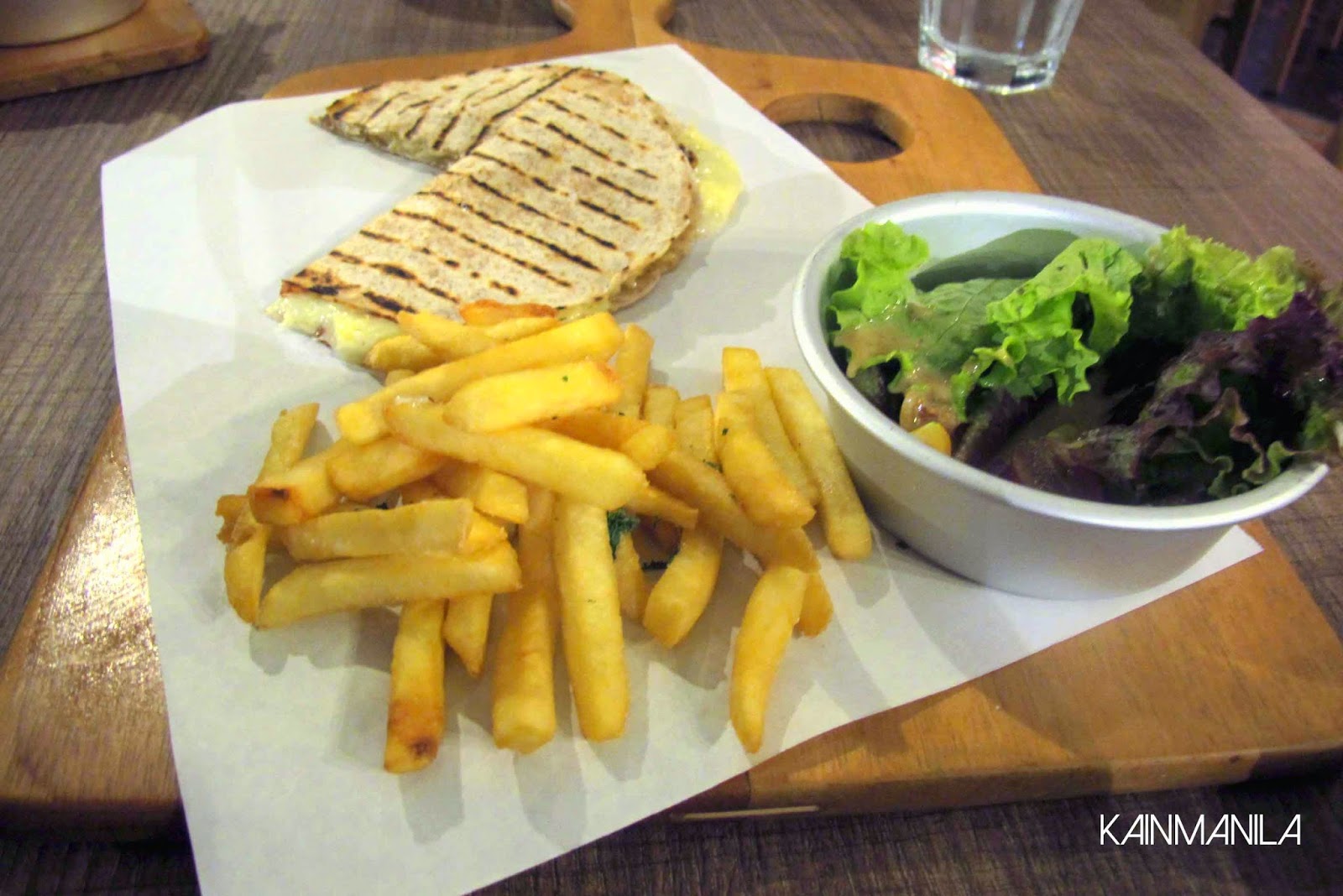 Kain Manila: UCC Clockwork at Bluebay Walk